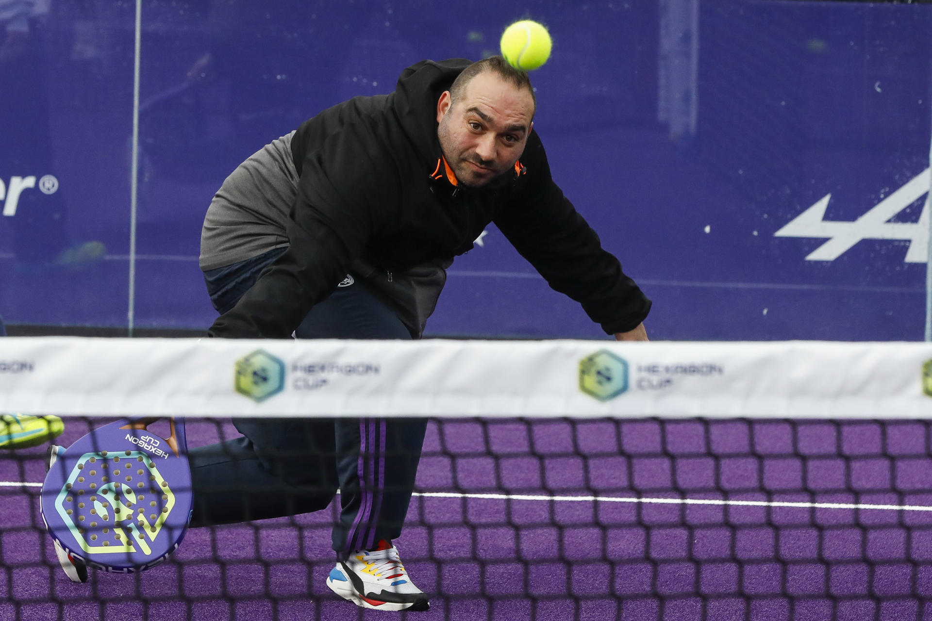 Jesús Lago (Campeones) sale a pista para apoyar pádel adaptado