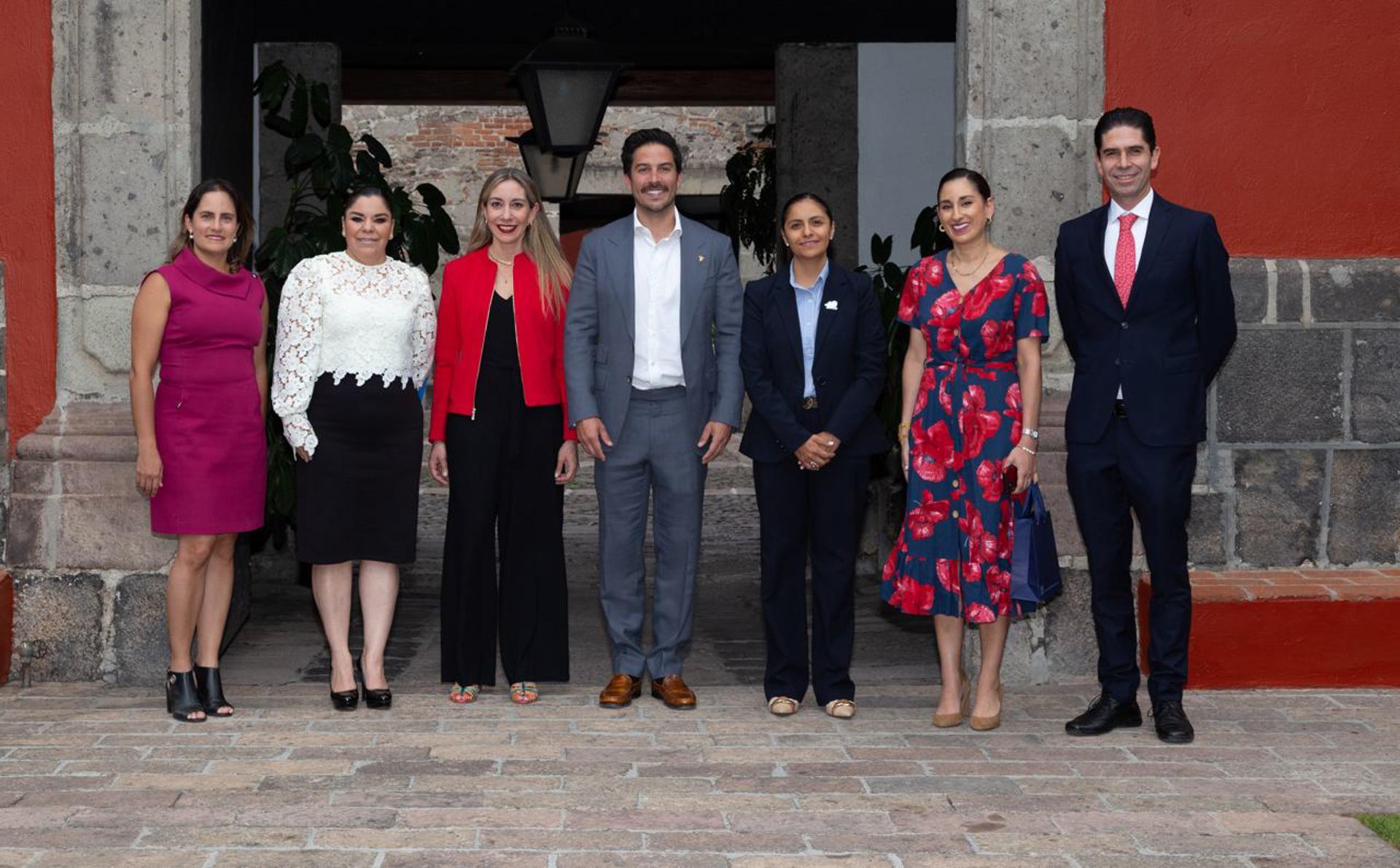 IPADE Business School y Fundación del Dr. Simi