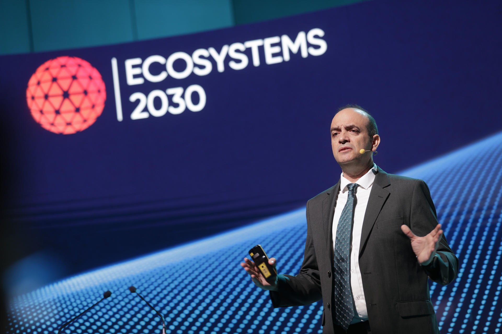 The "opportunities and challenges" of AI at Ecosystems 2030